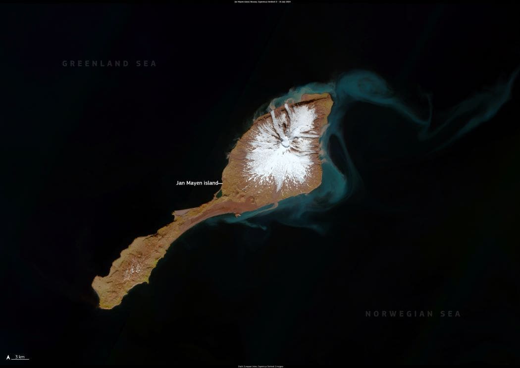 Image of the day: Jan Mayen island, a remote Arctic outpost • Muser Press